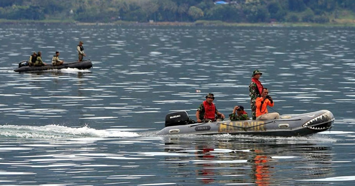 อินโดนีเซียเร่งค้นหาผู้สูญหายราว 192 คน จากเหตุเรือล่ม