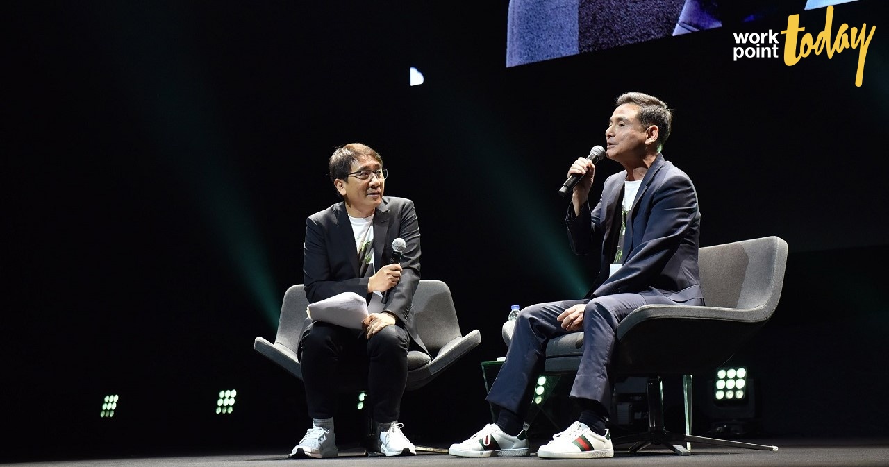 AIS ฉลองครบรอบ 30 ปี เปิดตัวหนังสือ “ธรรมดาที่ไม่ธรรมดา” เขียนโดย สมชัย ...