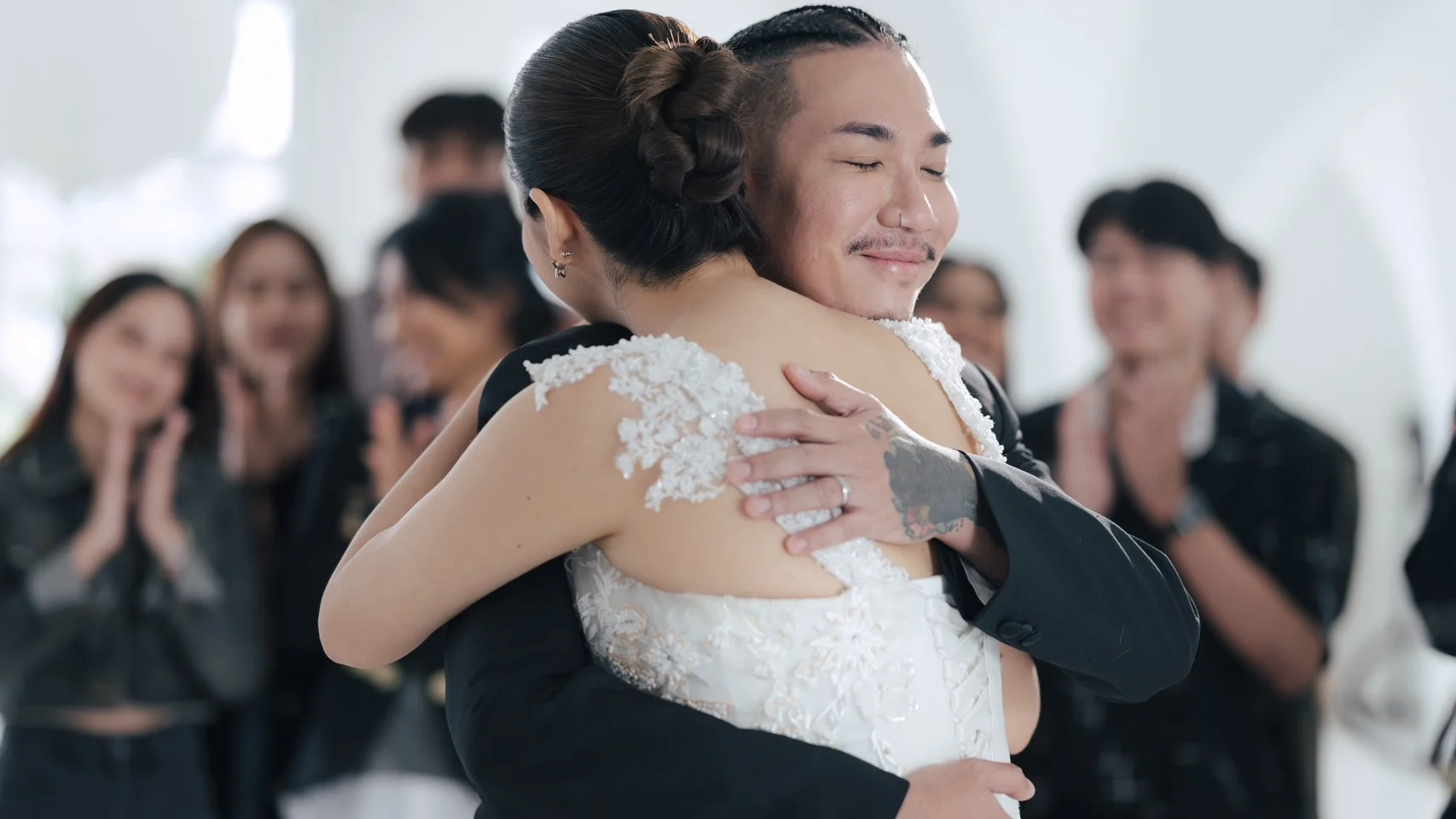 ‘INSTINCT’ คัมแบ็คพร้อมความโรแมนติก ‘ขอตายก่อน’ โดย ‘แจ๊ส-แจง’ รับบท ...