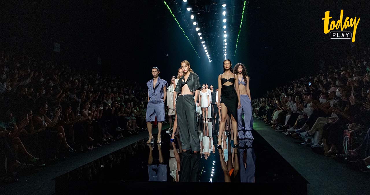 ‘VICKTEERUT Autumn/Winter 22 ‘Hazy Ground’ Collection’ การแสดงพลังของกลุ่มหญิงสาว