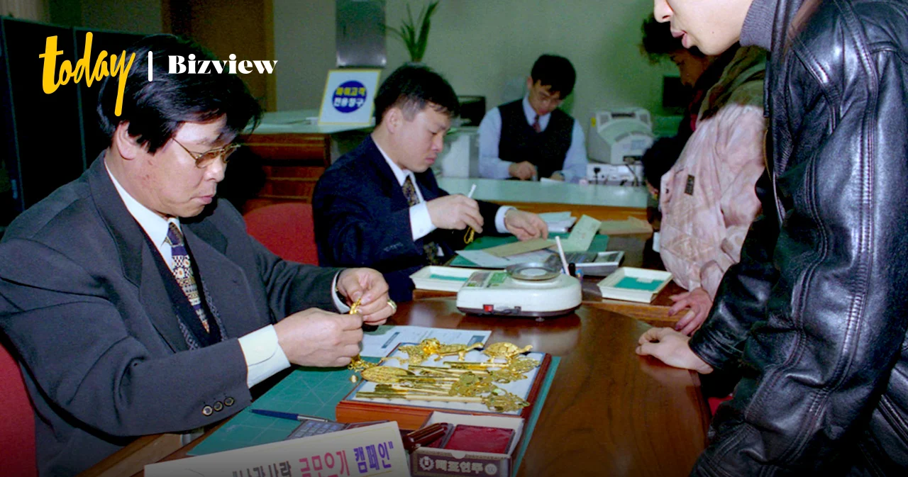 ประวัติศาสตร์การเงิน เกาหลีชั่งกิโลทองใช้หนี้ IMF แล้วไทยรอดวิกฤตมา ...