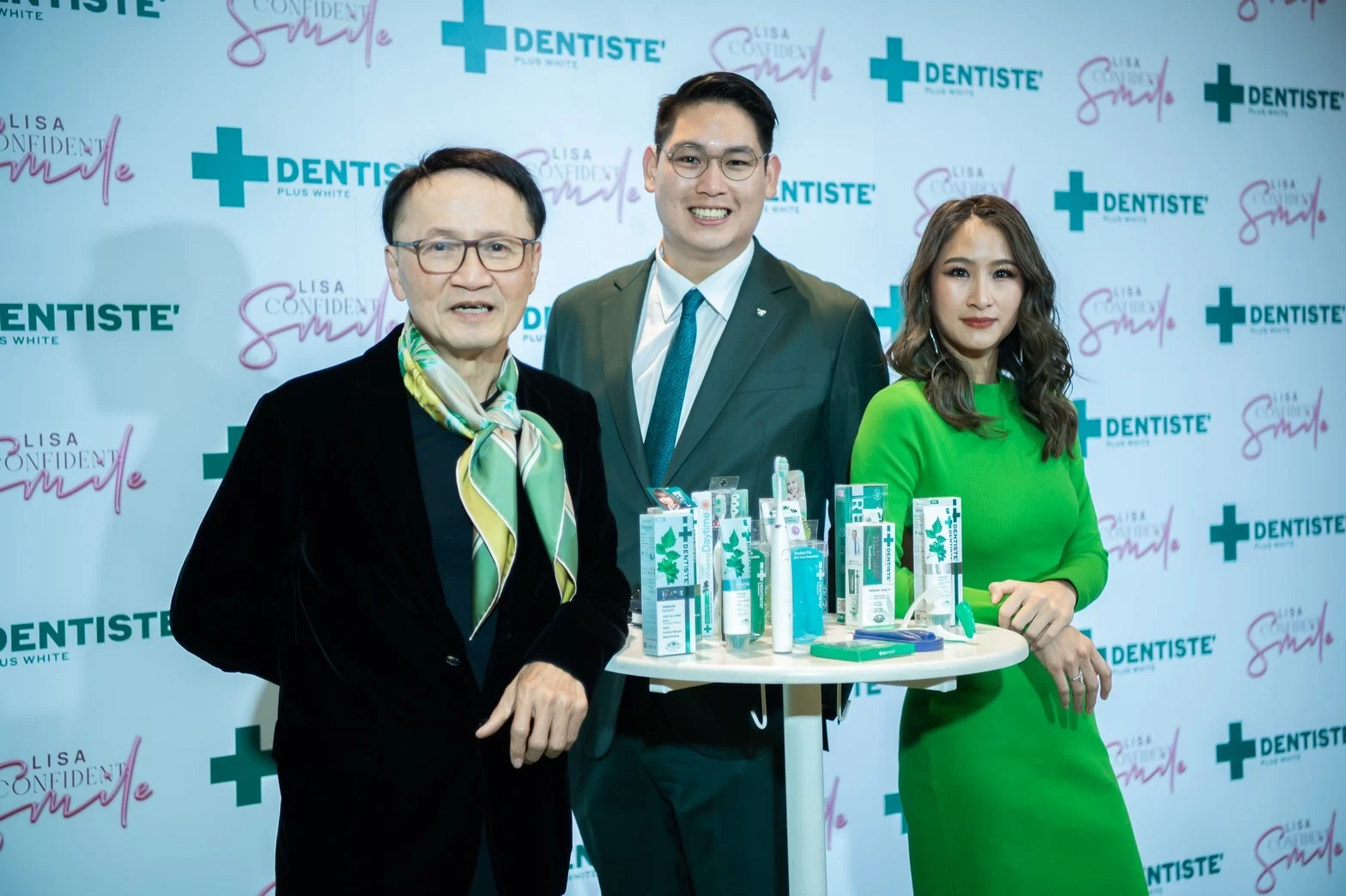 “เดนทิสเต้” เอาใจบลิ๊งค์ไทยส่ง “ลิซ่า” สร้างปรากฏการณ์รอยยิ้มมั่นใจ 100 ...