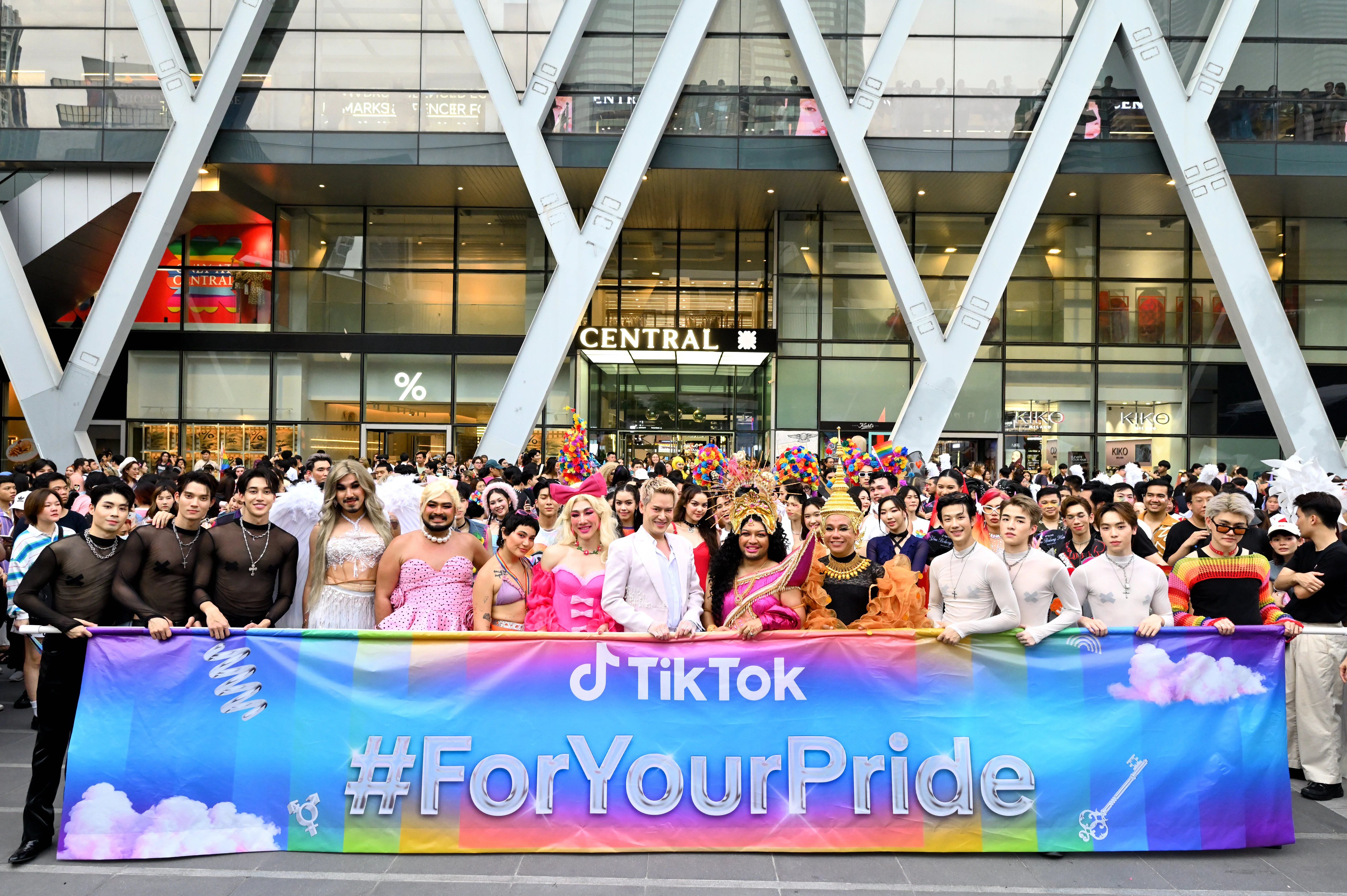 TikTok ฉลอง Pride Month ยกทัพครีเอเตอร์ LGBTQIA+ ไทย และ APAC ร่วมขบวน ...