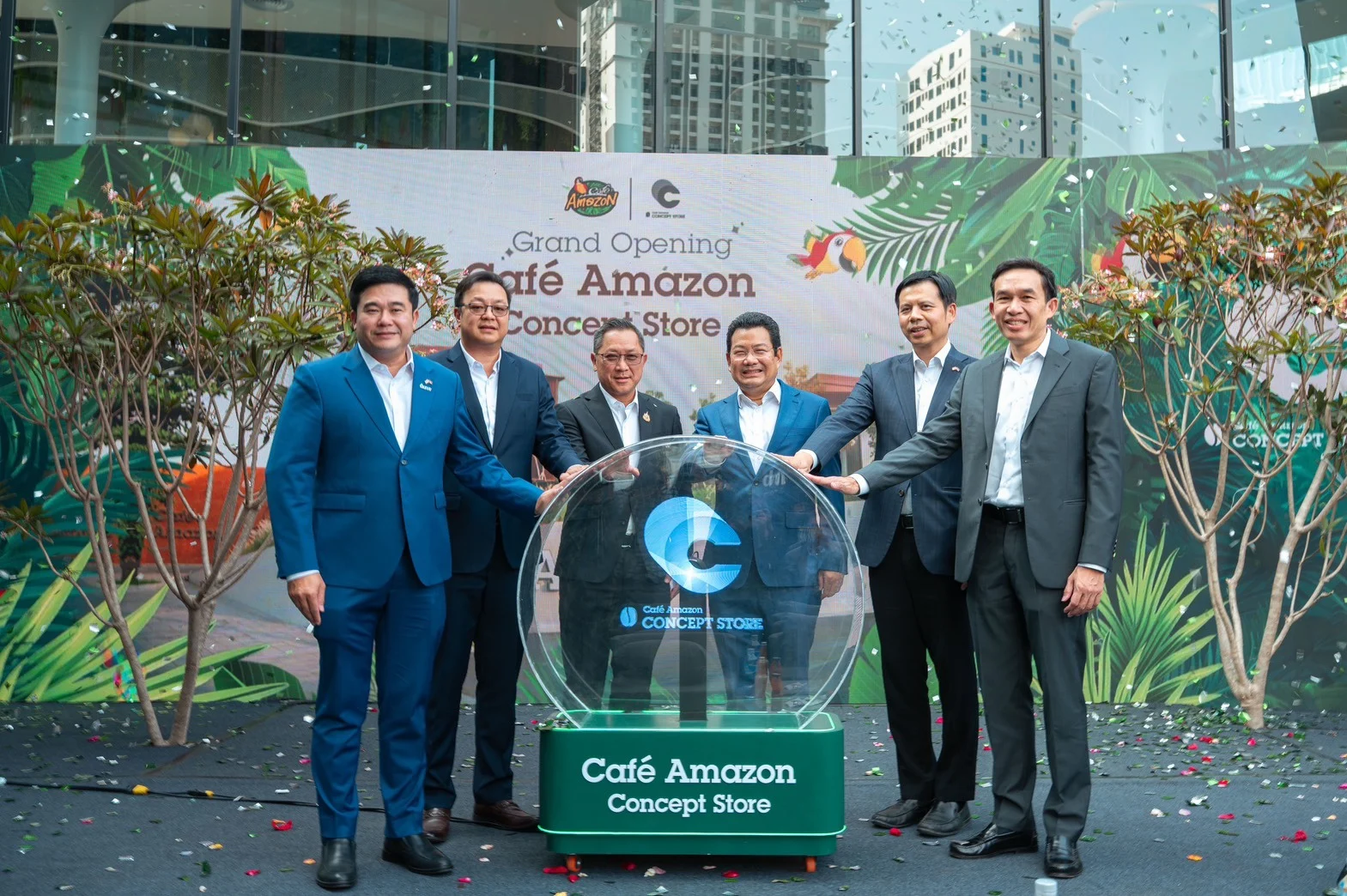OR เปิด Café Amazon Concept Store แห่งแรกในกัมพูชา ใจกลางกรุงพนมเปญ ตอก ...