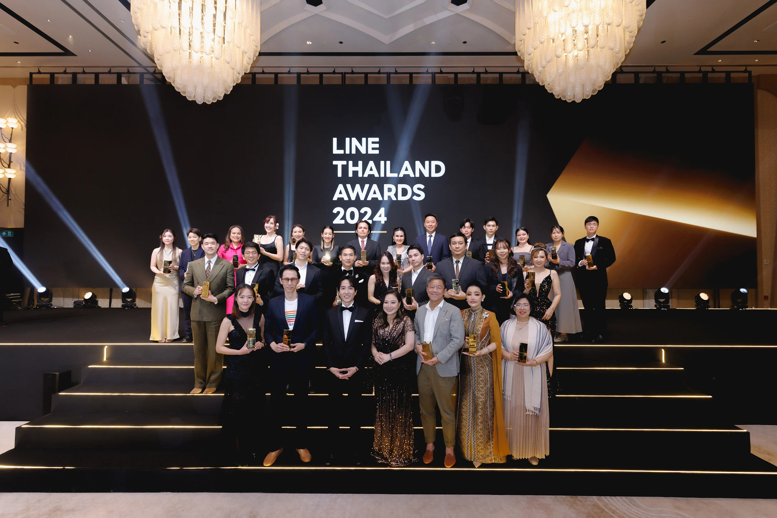 กรุ๊ปเอ็ม กวาด 14 รางวัล LINE Thailand Awards 2024 โชว์ศักยภาพความเป็นผู้นำอุตสาหกรรมธุรกิจการ ...